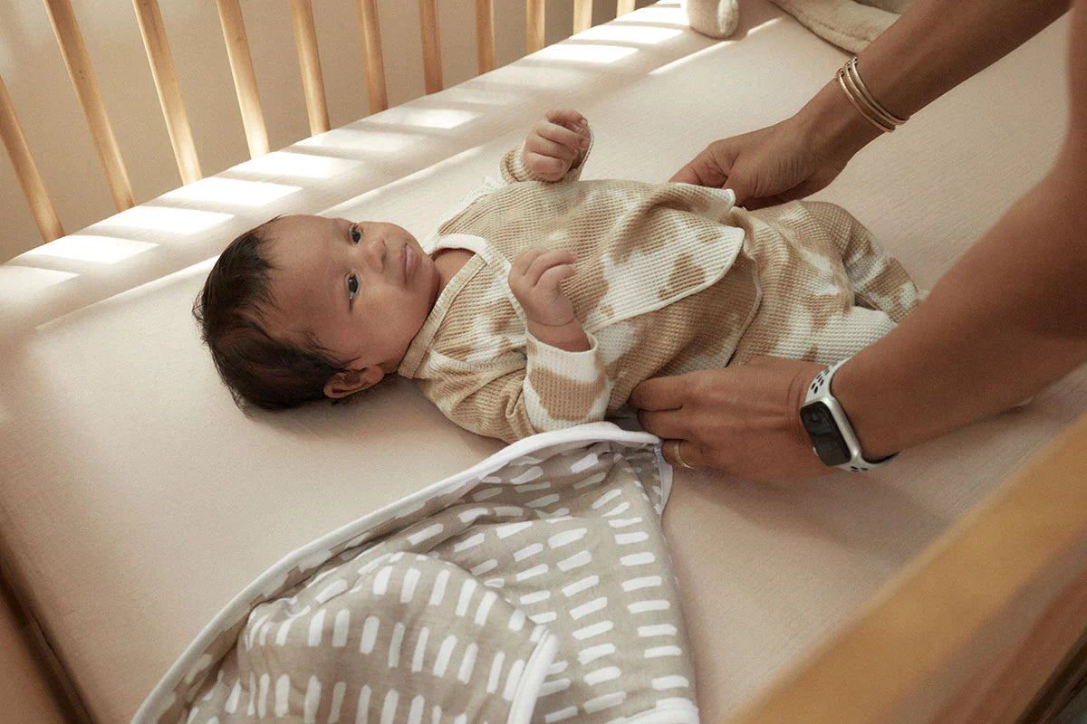 All You Need To Know About A Newborn s Nap Schedule Emulait all-you-need-to-know-about-a-newborn-s-nap-schedule-emulait
