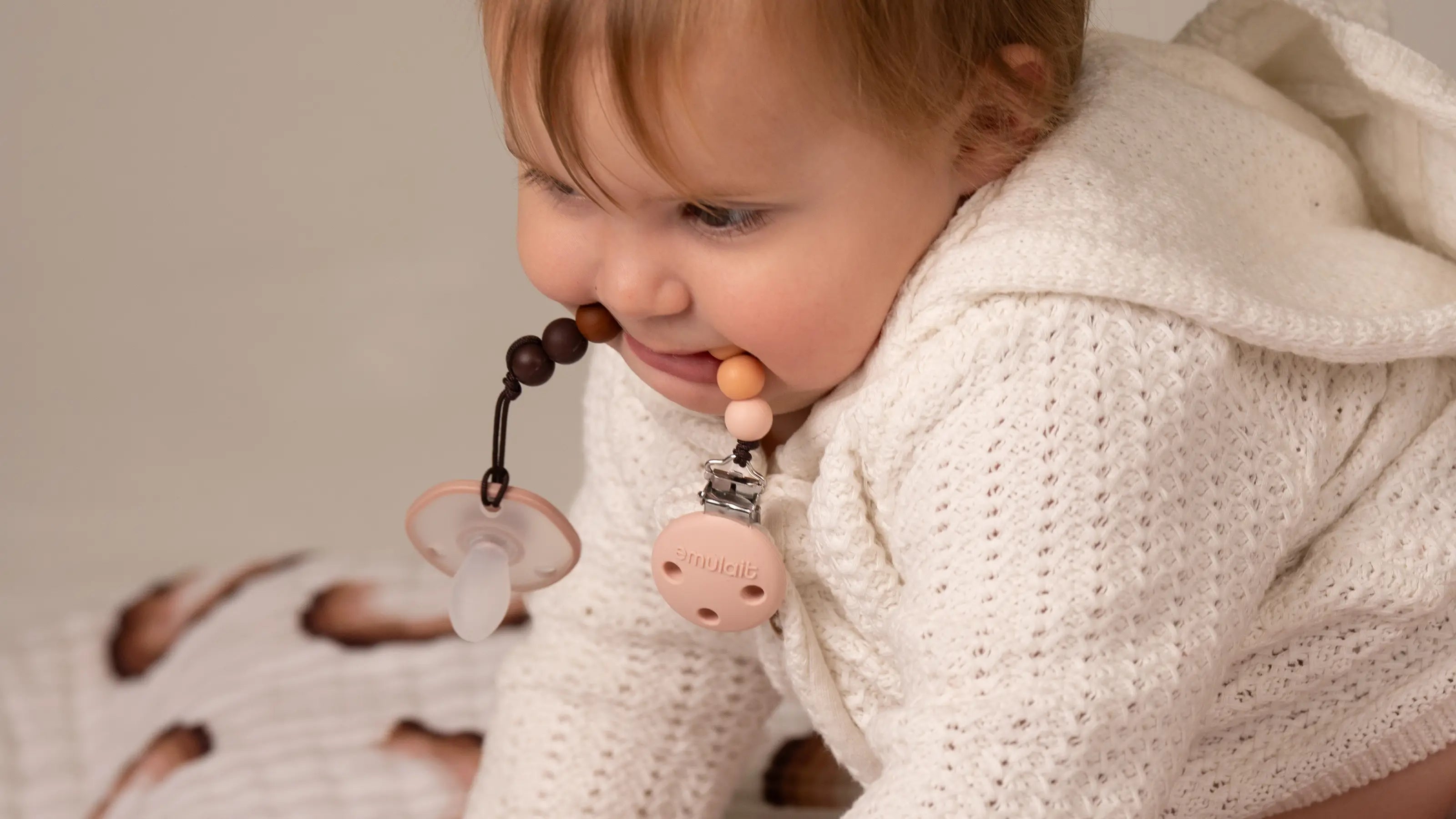 Keeping Your Baby's Pacifiers Clean: A Comprehensive Guide – Emulait